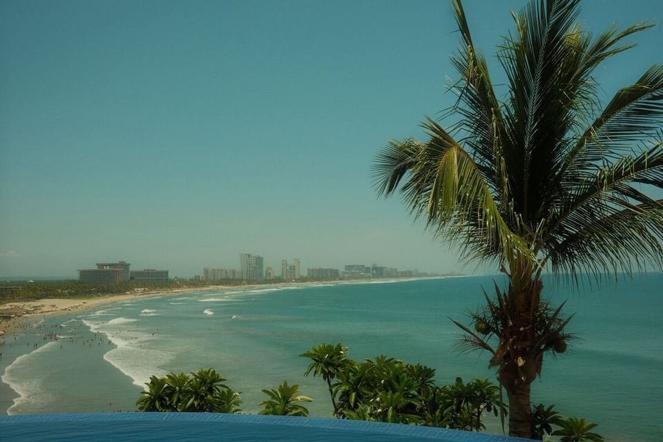 Spectacular Two-Story Penthouse in Acapulco with Beautiful Views ...