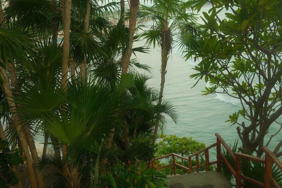 Spectacular Two-Story Penthouse in Acapulco with Beautiful Views ...