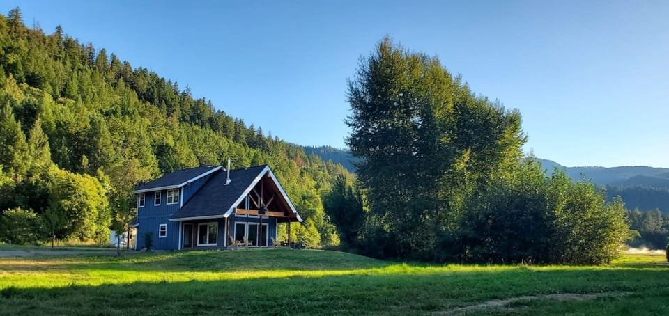Quail Run River View Cottage! | Oregon | VacationRenter