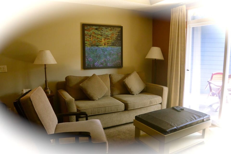 Enjoy Mountain Views @ Fully Equipped 2BR2BA Hotel Condo | Canmore ...