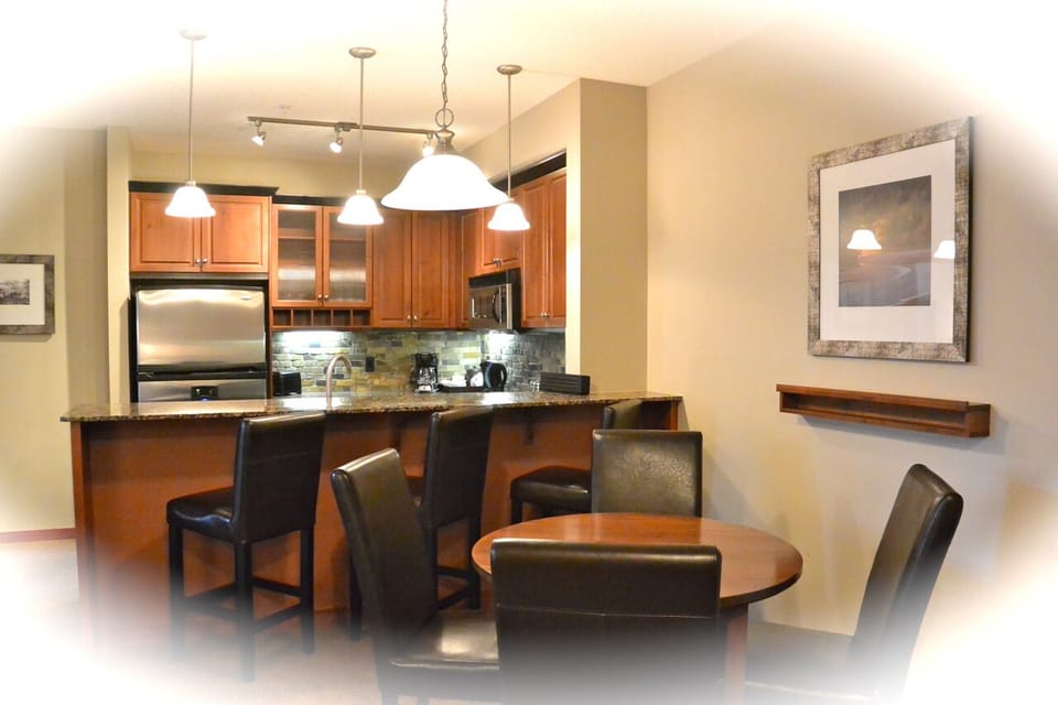 Enjoy Mountain Views @ Fully Equipped 2BR2BA Hotel Condo | Canmore ...
