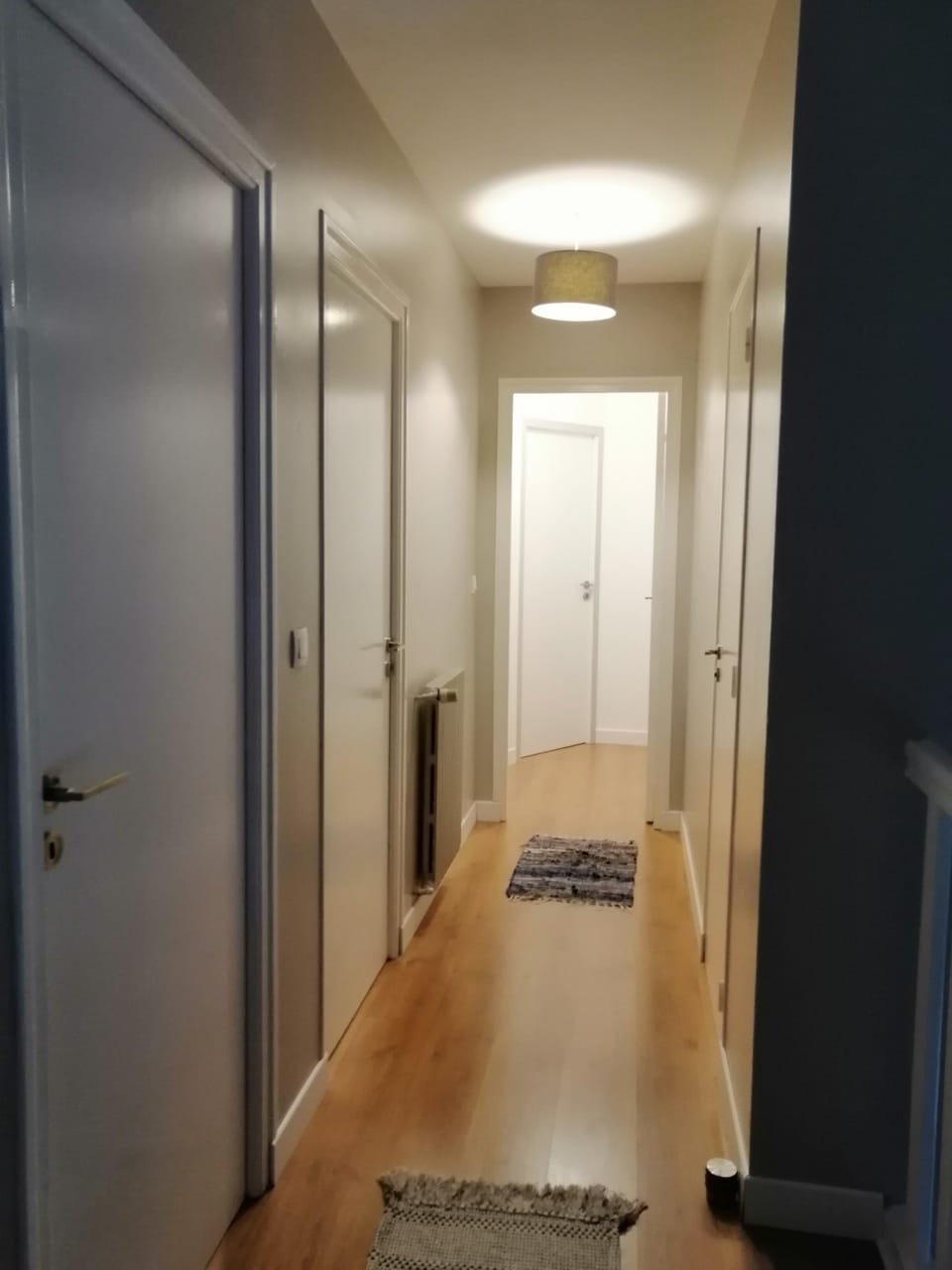 Comfortable family in a quiet area, and ideally located near the sea ...