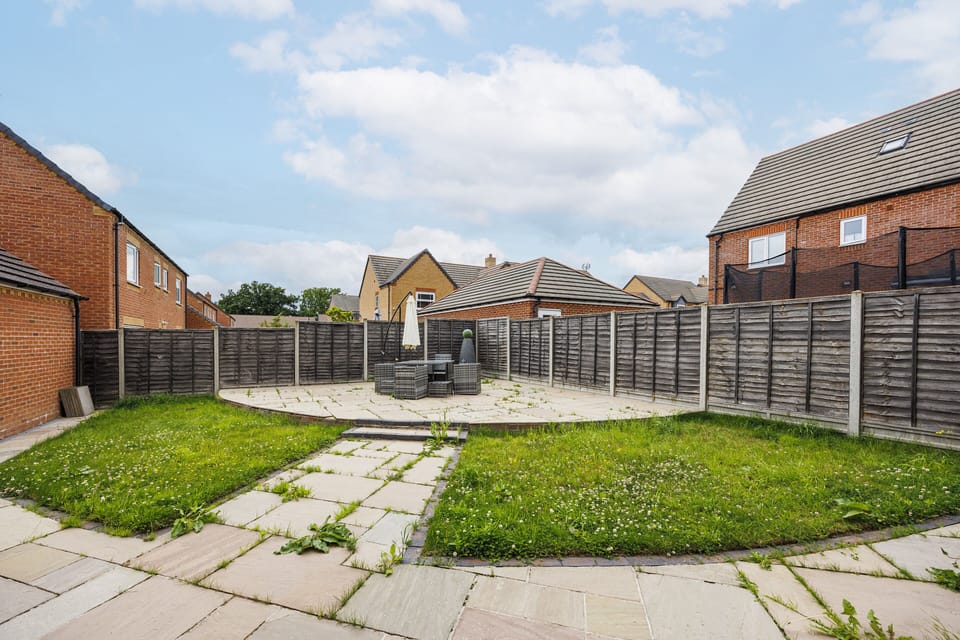 Coventry House for the Larger Group with Parking | Coventry ...