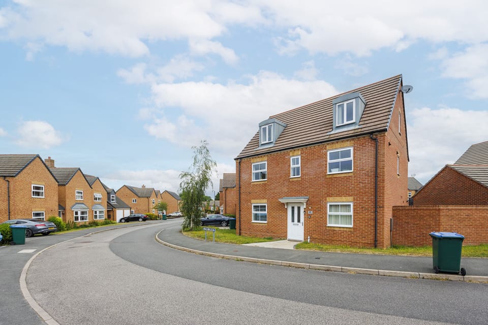 Coventry House for the Larger Group with Parking | Coventry ...