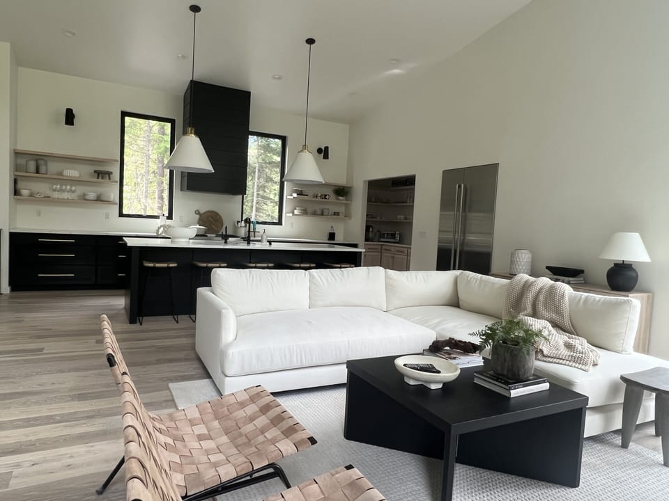 Contemporary Girdwood Retreat w/ Open Concept Living | Anchorage, AK ...