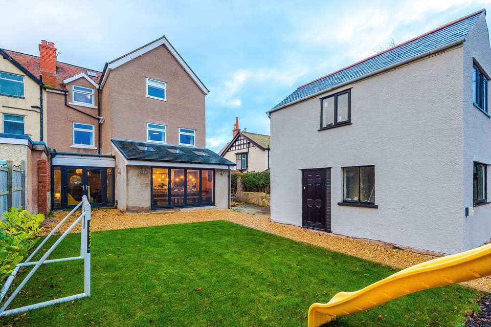 Cabin Hill | Wales | VacationRenter