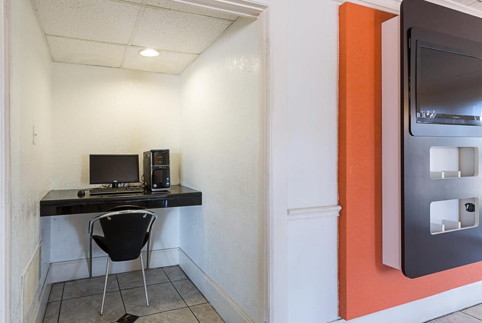 Motel 6 Dallas, TX - Market Center | Dallas, TX | VacationRenter