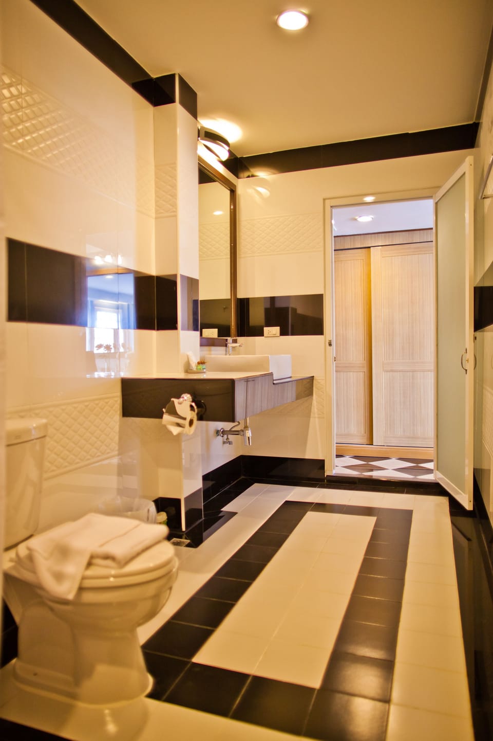 Paradise Hotel | Laos | VacationRenter