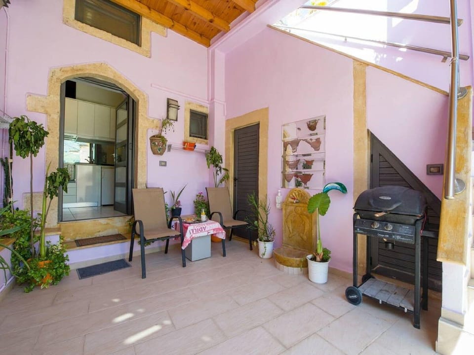 Snug Apartment in Kournas With Balcony/terrace | Crete | VacationRenter