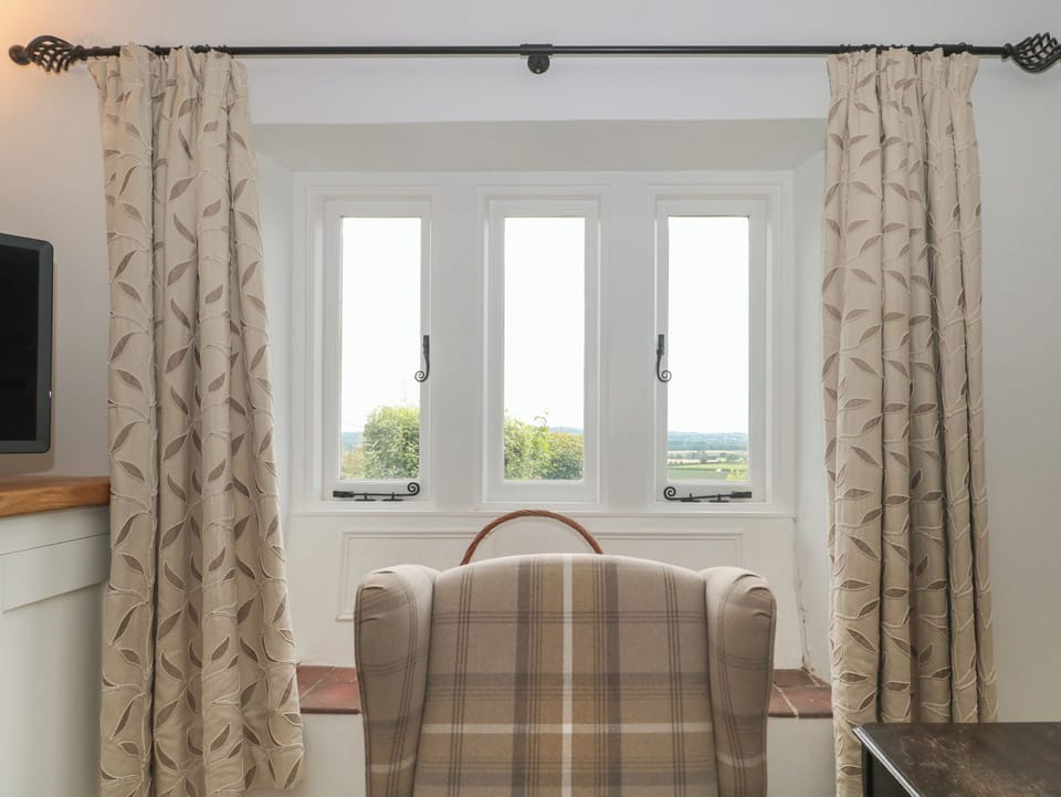 Scrambles Cottage | South Somerset District | VacationRenter