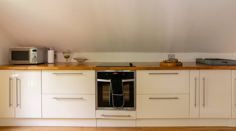 Halcyon Hideaway | Hertford | VacationRenter