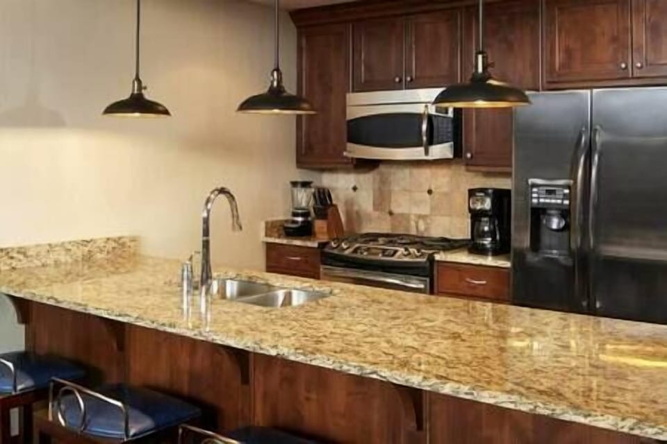 3 Sunrise Lodge Resort & Spa, Ski-In/Out-Pool | Wasatch County ...