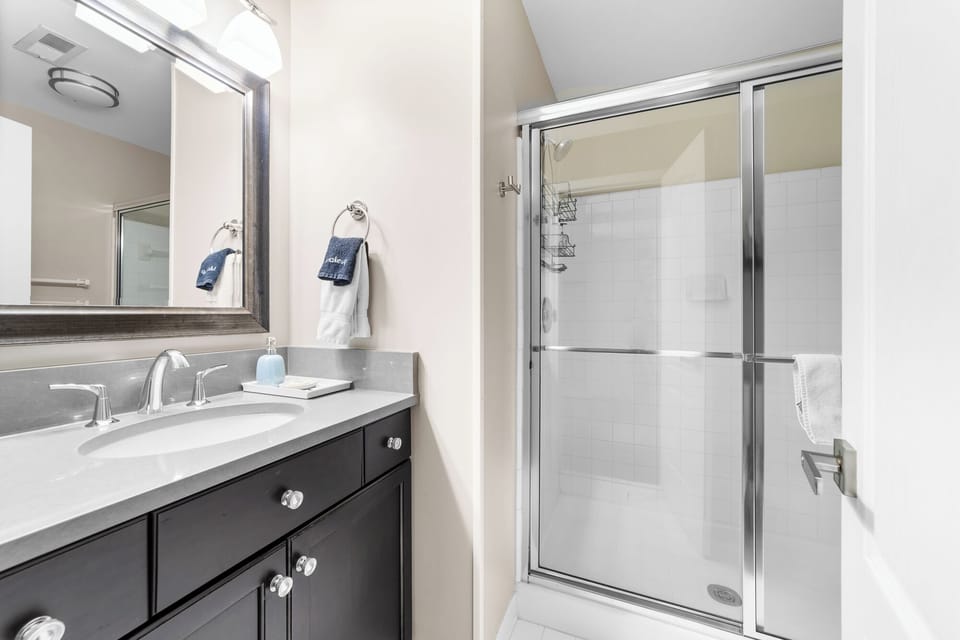 🆕! Harborside Getaway - Waterfront Lake Norman Vacation Condo ...