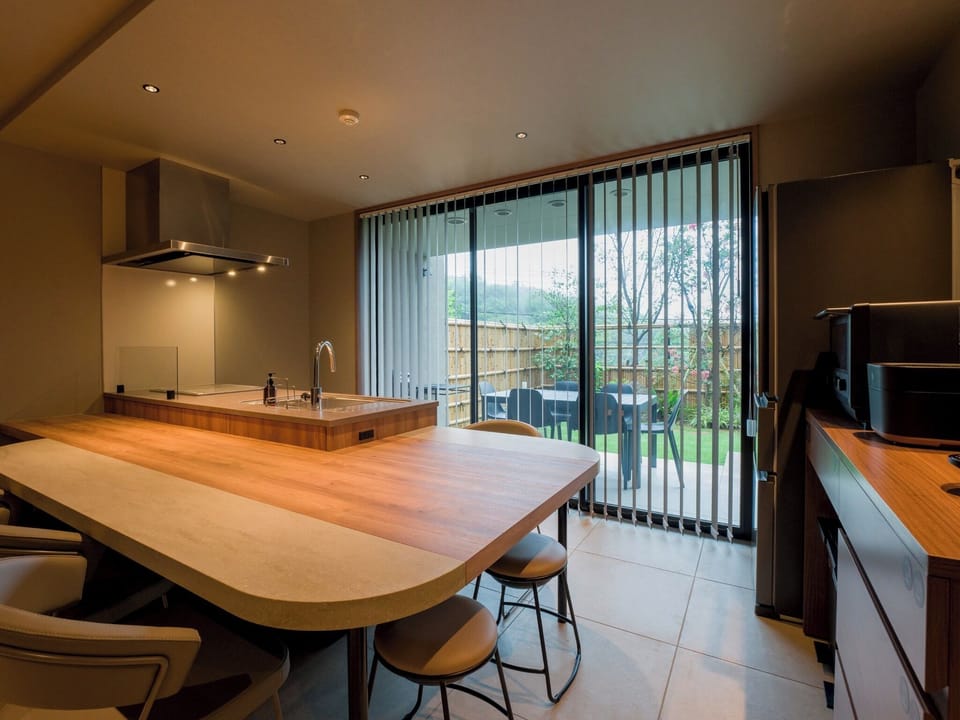 Rakuten STAY TERRACE Hakone Kowakudani D 2 beds raised platform dog ...