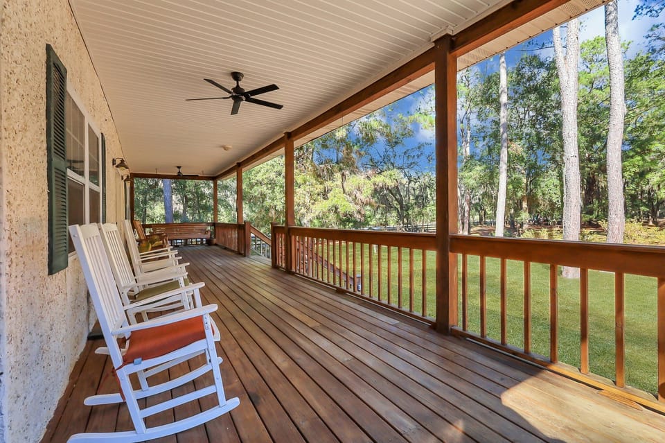 Charming Tabby House 3-bedroom house with AC and WiFi in Townsend ...