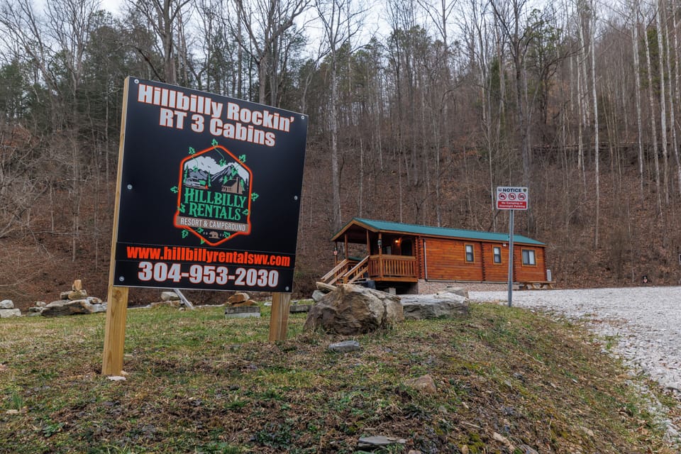 Ivy Inn - Ivy Branch Trailhead | West Virginia | VacationRenter