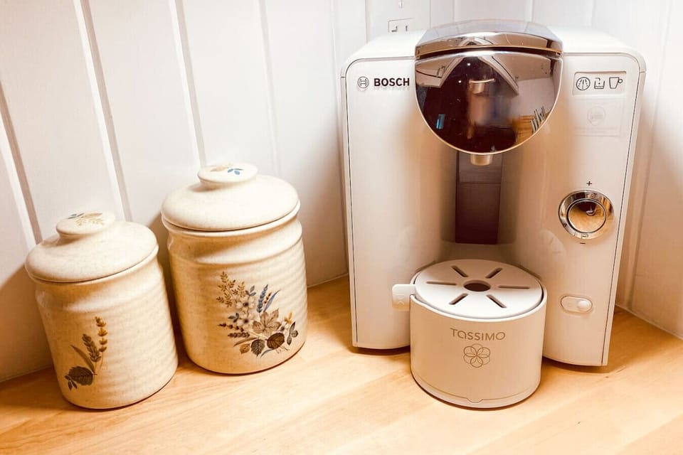 Historic Downtown Hideaway | Kingston | VacationRenter