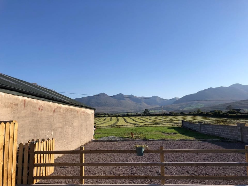 Hayfield View Charming 2-bedroom cottage in beautiful Beaufort ...