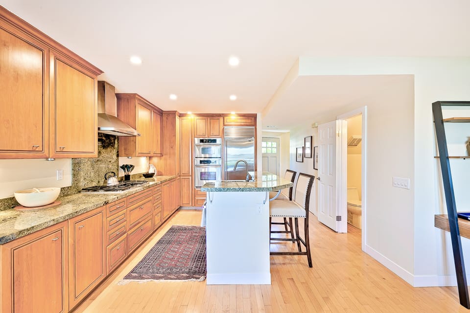 Sea & Sand - Remodeled Condo Blocks From Beach w/Ocean Views, Free WiFi ...