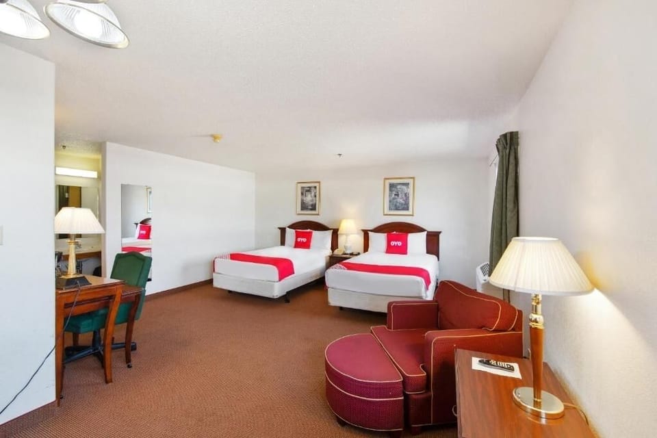 Easy Access Stay Near Indiana Dunes, I-94 & Local Restaurants in ...
