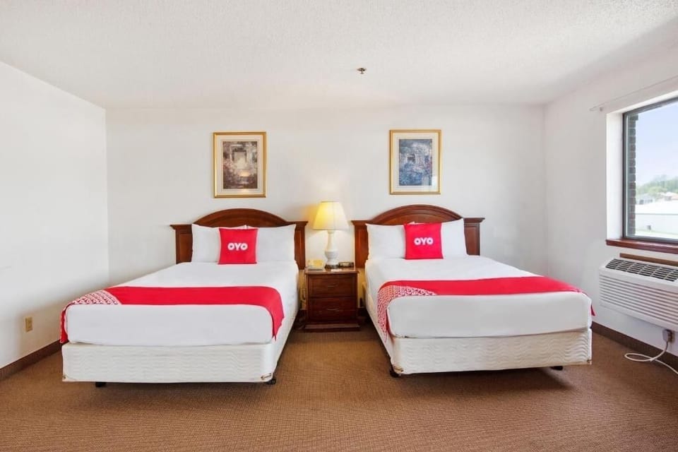 Easy Access Stay Near Indiana Dunes, I-94 & Local Restaurants in ...