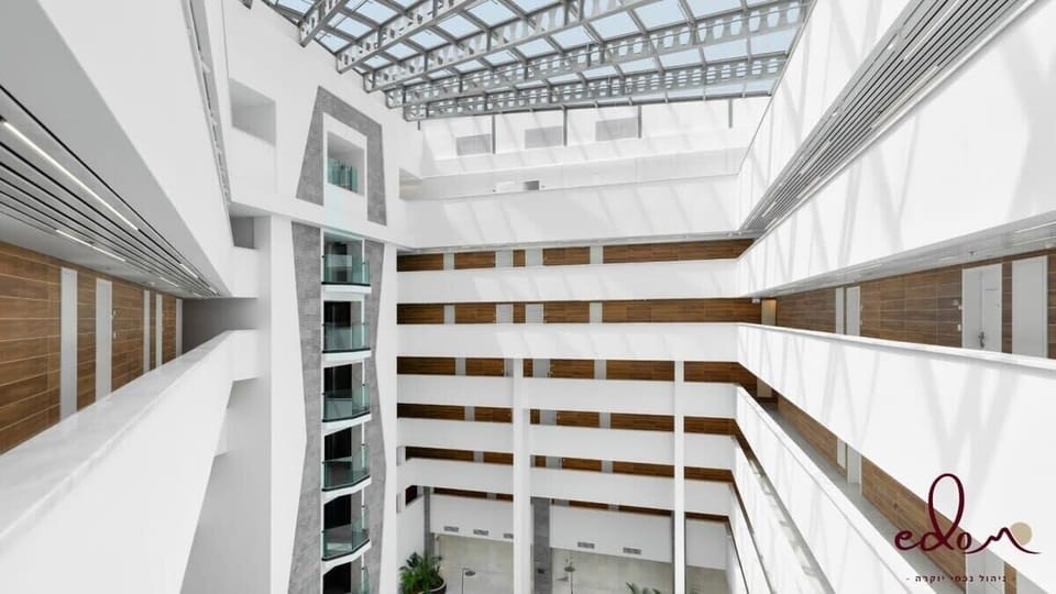 דירת גן מפנקת בסיסייד 100 מטר מהים - By Edom | Eilat | VacationRenter