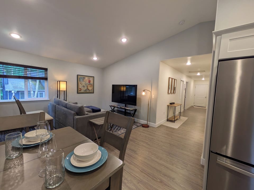 Family Friendly Anchorage Retreat Heated Garage Near Cross-Country Ski ...